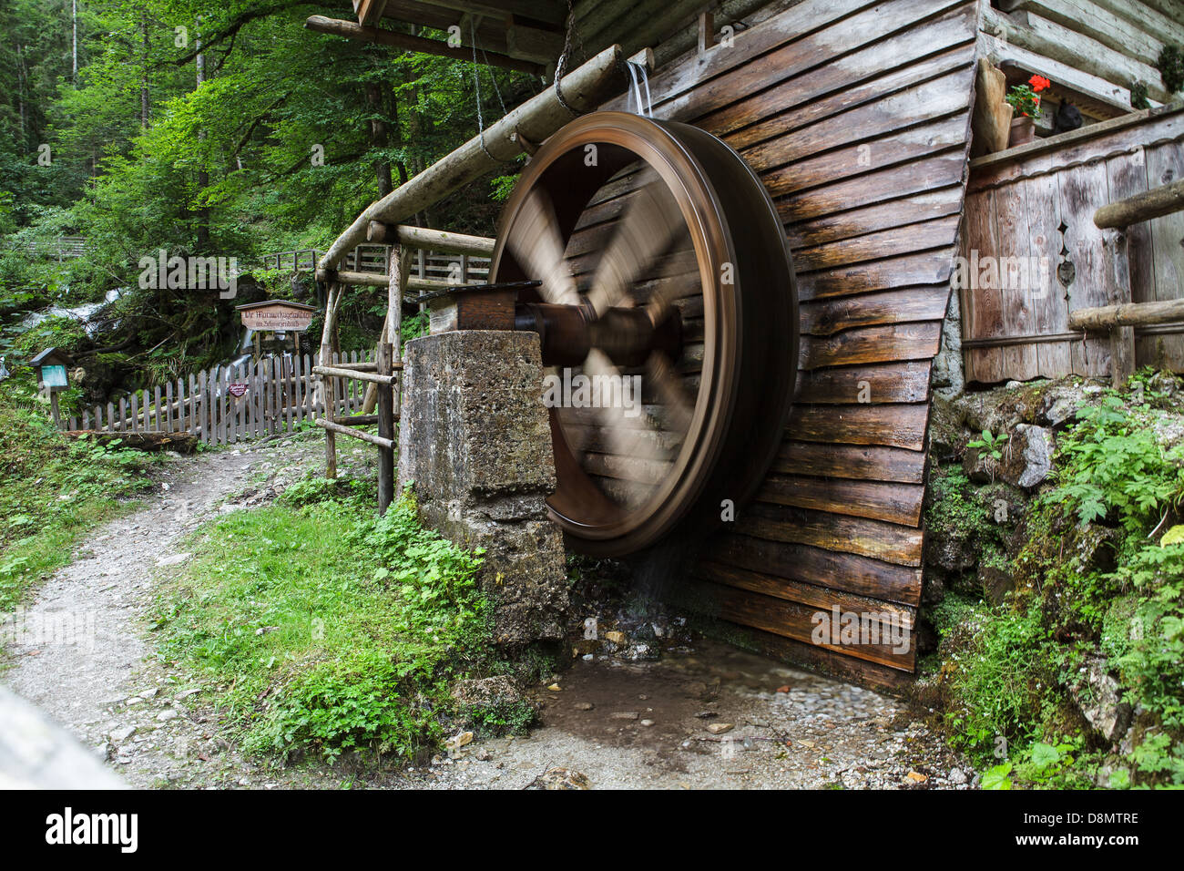 Watermill spin hi-res stock photography and images - Alamy