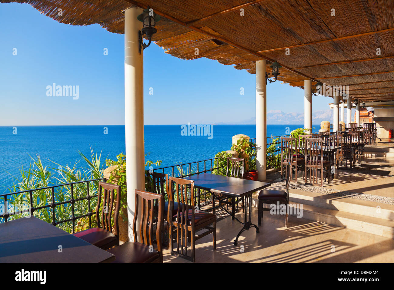 Cafe on tropical beach Stock Photo - Alamy