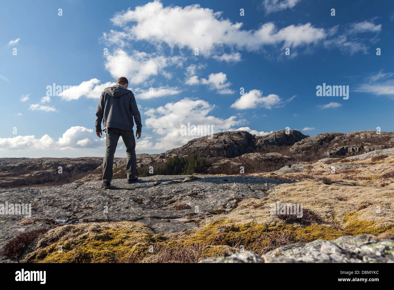 Man on horizon hi-res stock photography and images - Alamy