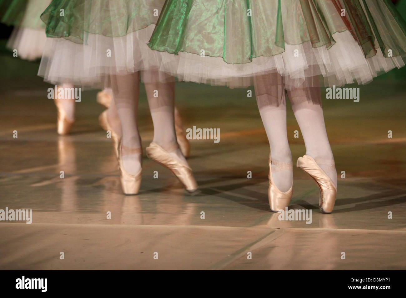 Balle dance hi-res stock photography and images - Alamy