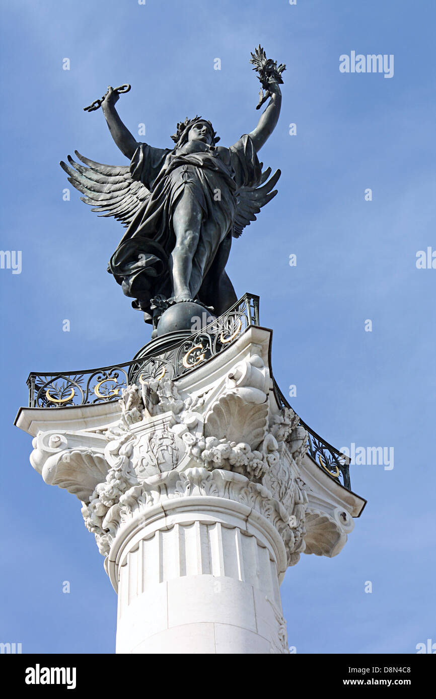 Liberty breaking her chains Stock Photo - Alamy