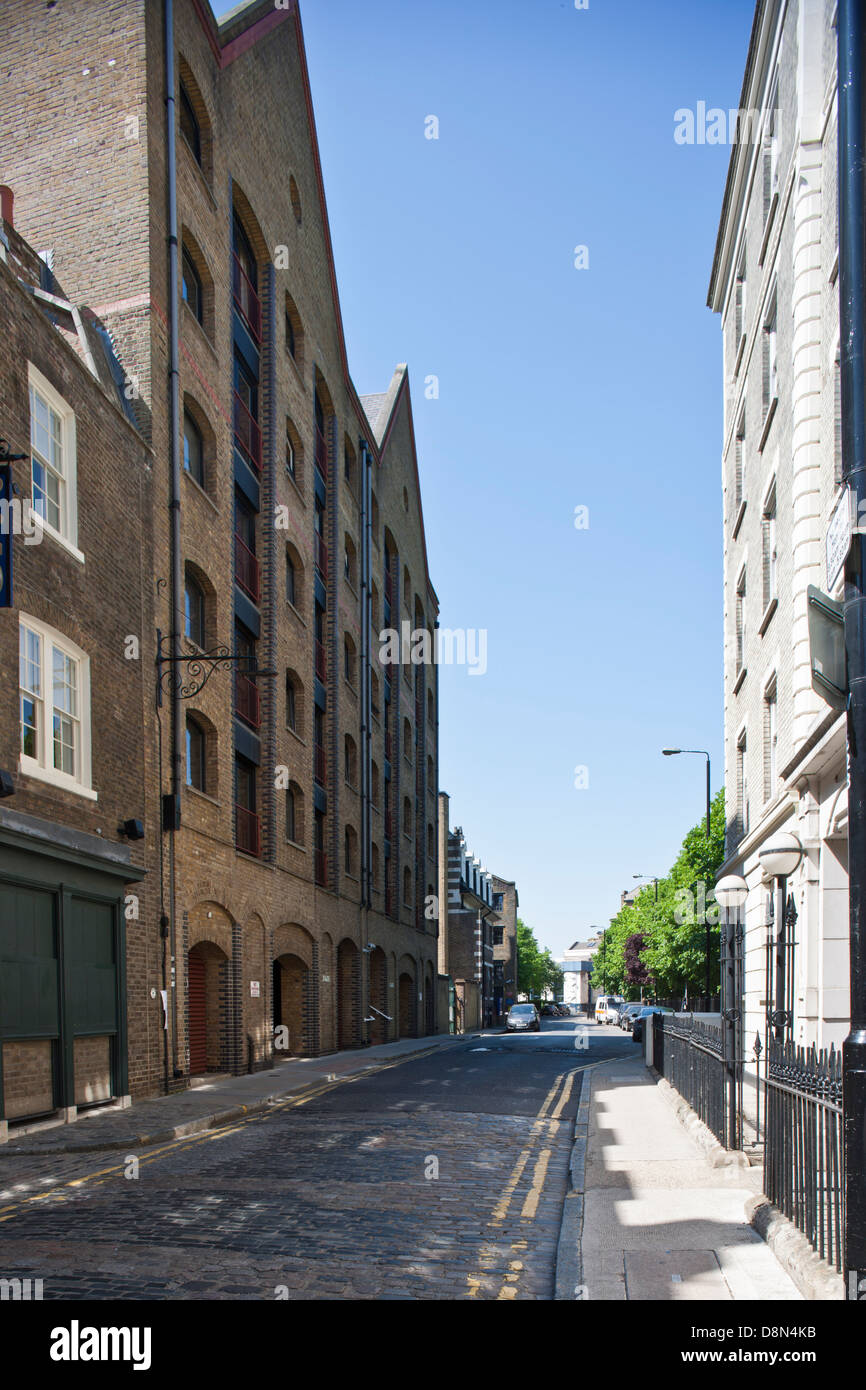 St Johns Wharf Wapping High Street London E1 Stock Photo - Alamy