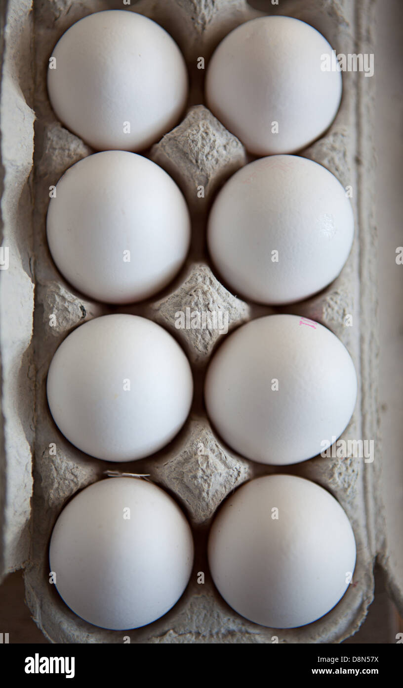 Fresh white Eggs Stock Photo - Alamy