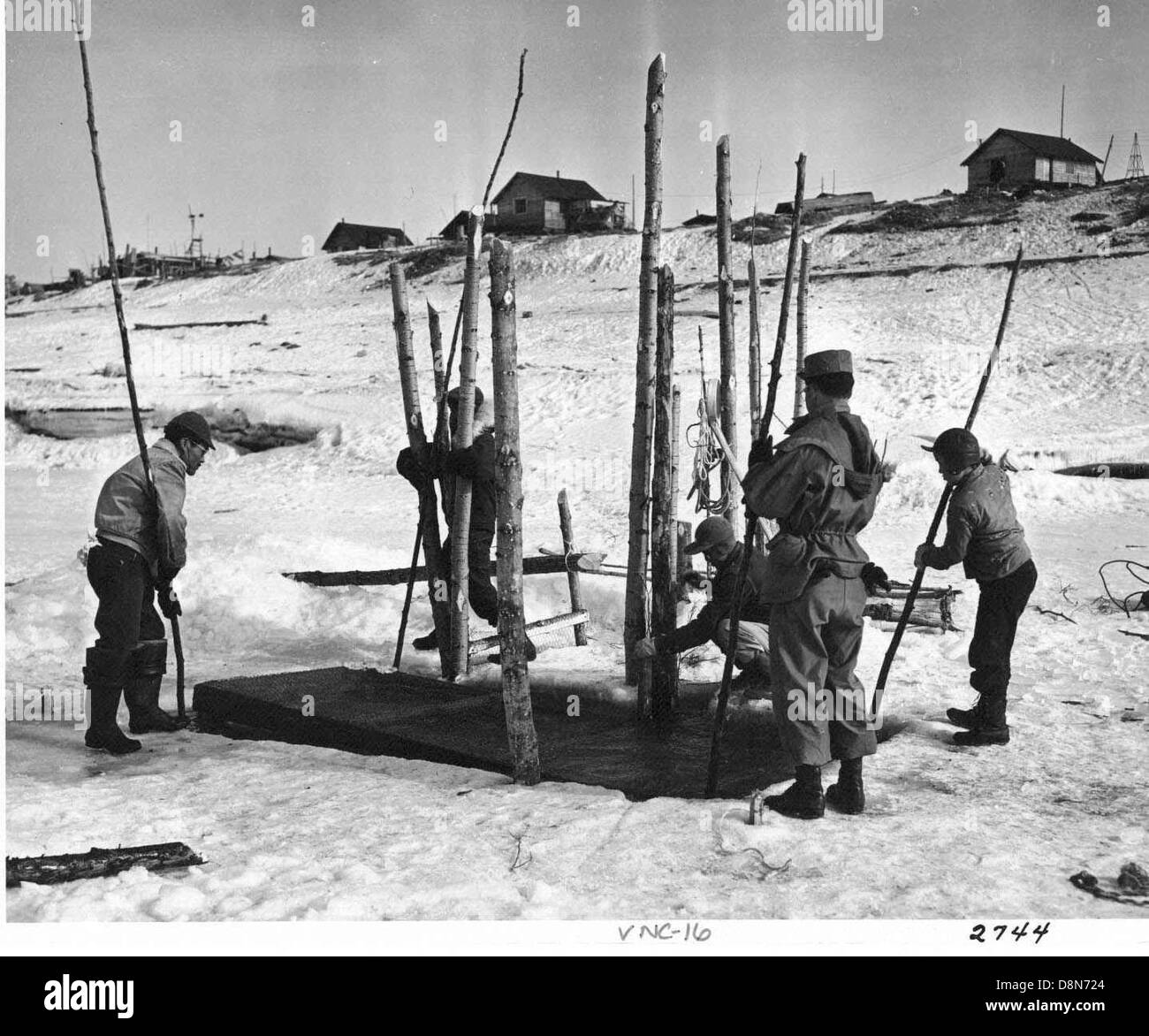 Construction site workers vintage hi-res stock photography and images ...