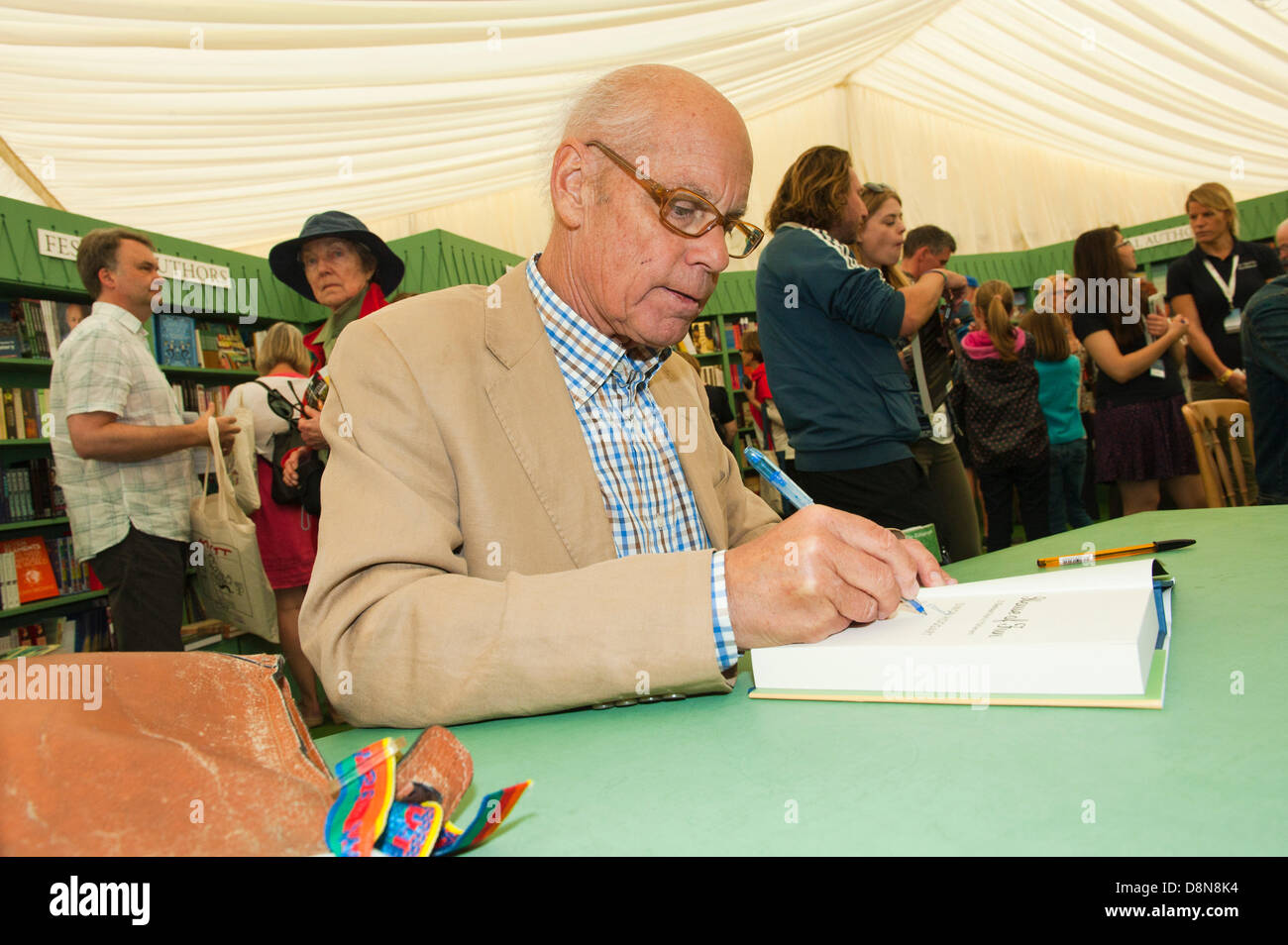 Hay-on-Wye, UK. 1st June 2013. Simon Hoggart signs books at The Hay ...