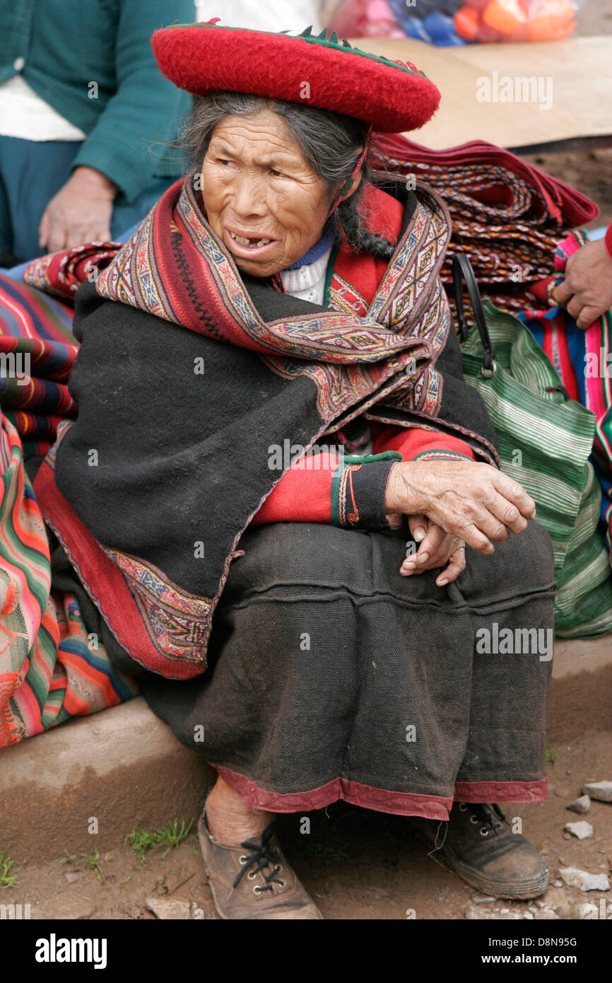Old Quechua woman wearing traditional round hat on indigenous Sunday ...