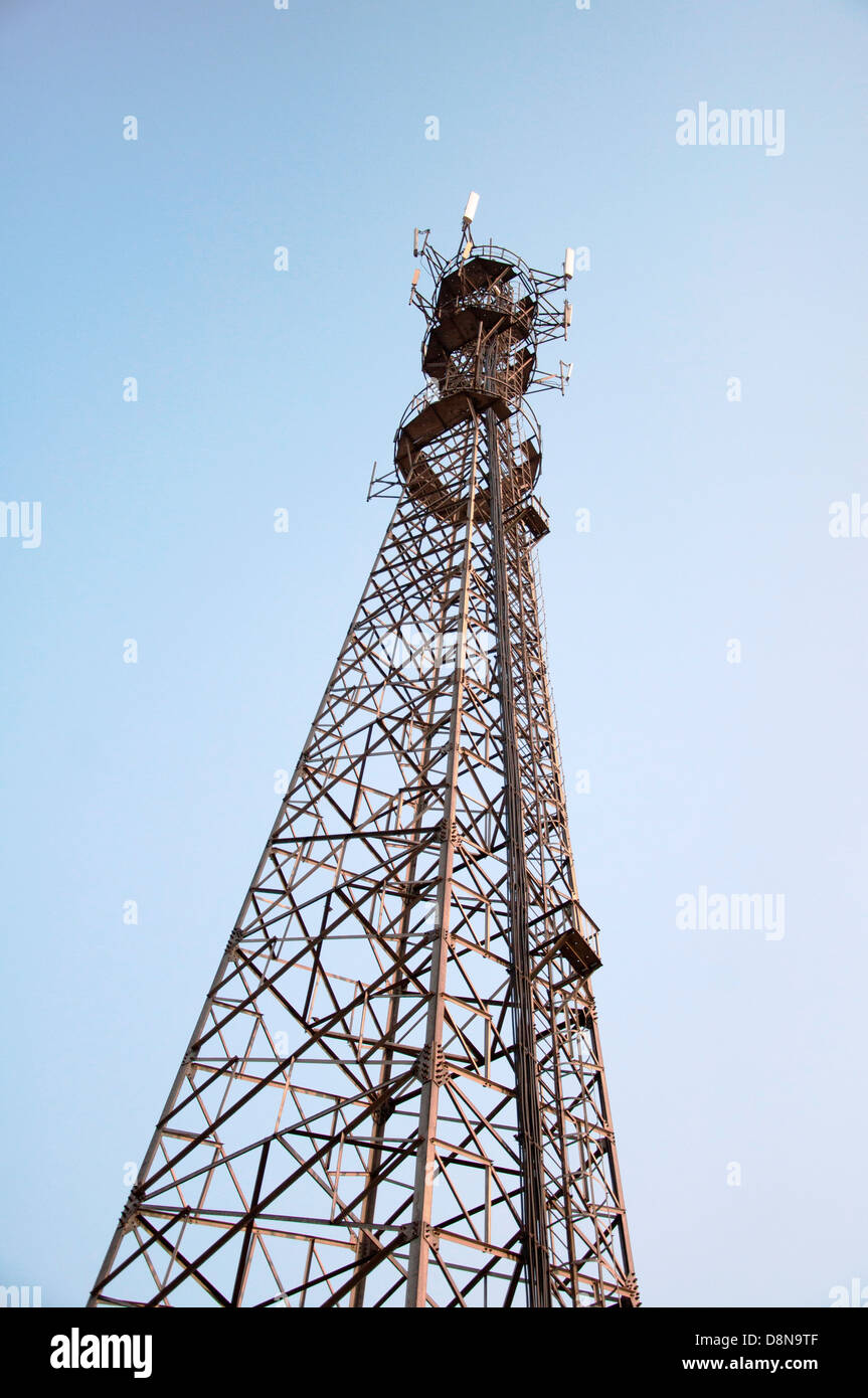 Wireless wave hi-res stock photography and images - Alamy