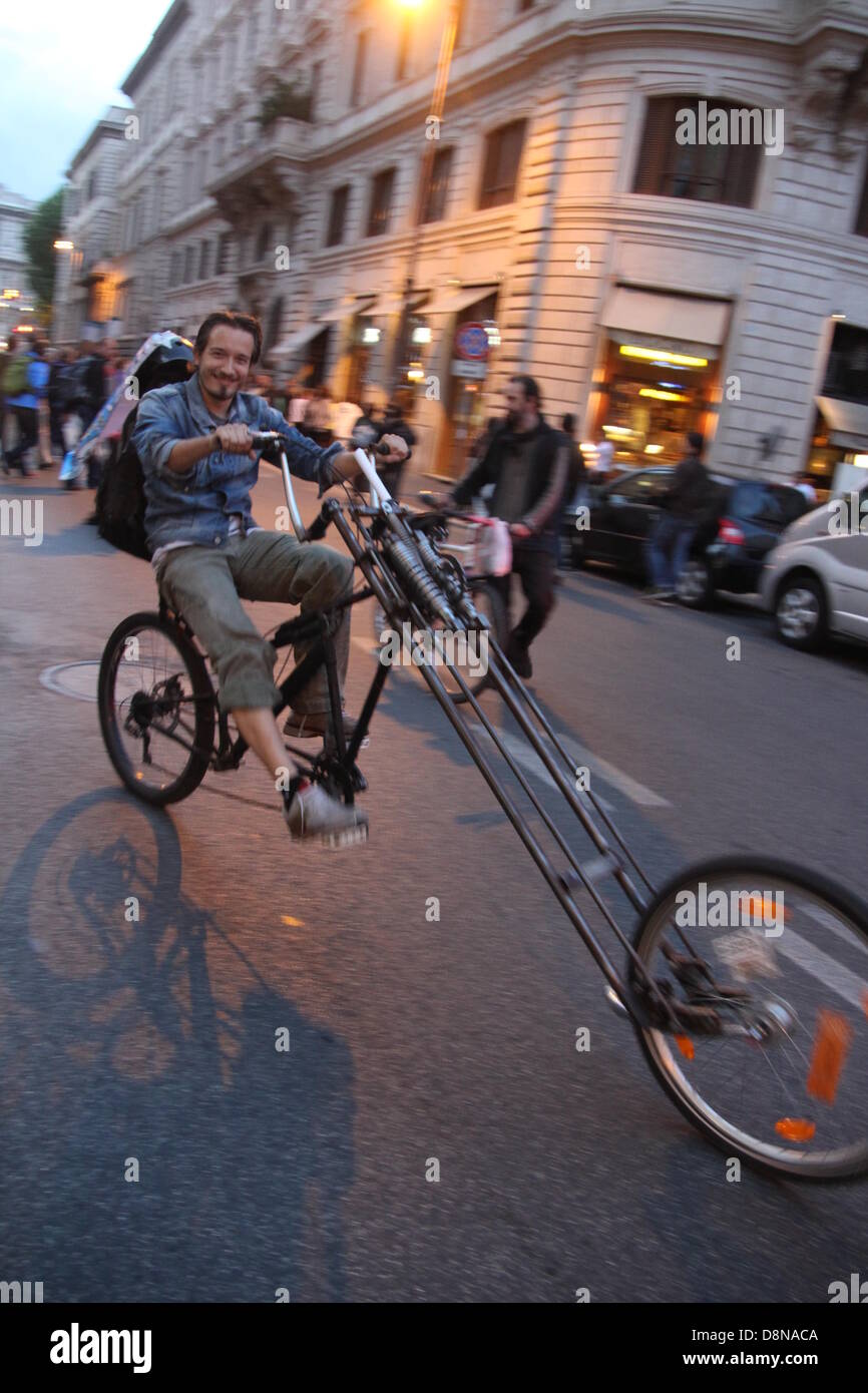 Recumbent riders hi-res stock photography and images - Alamy