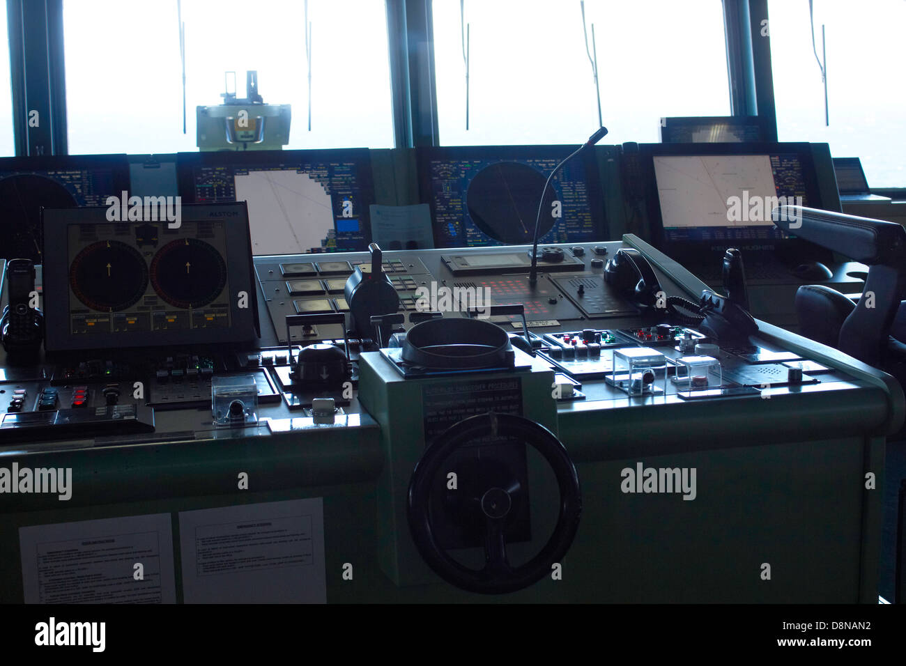View of the bridge of the Cunards Queen Mary 2 cruise ship Stock Photo ...