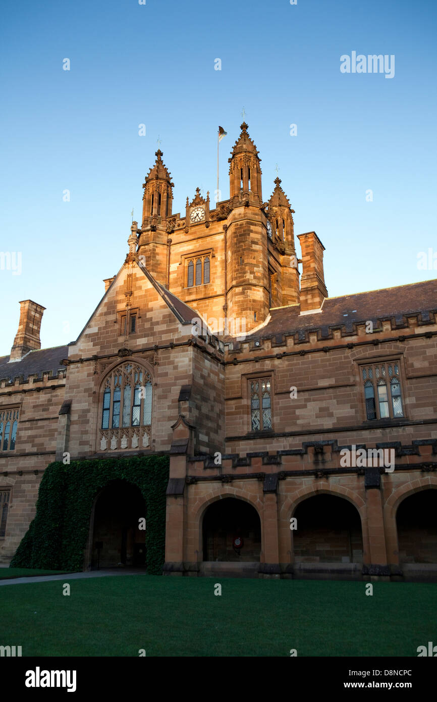 The great hall of the university of sydney hi-res stock photography and ...
