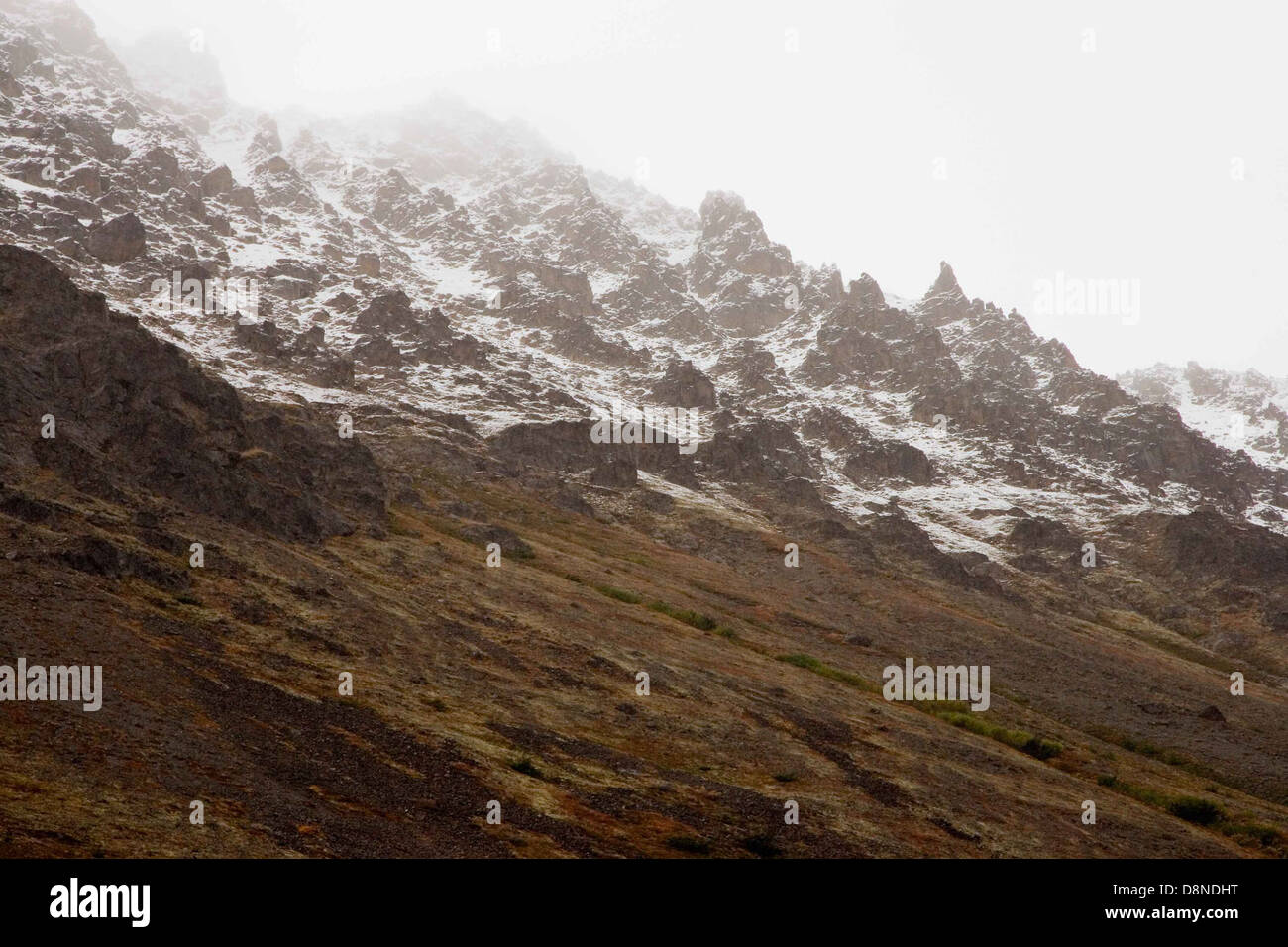 View of an Alaskan snow covered ridgeline Stock Photo - Alamy