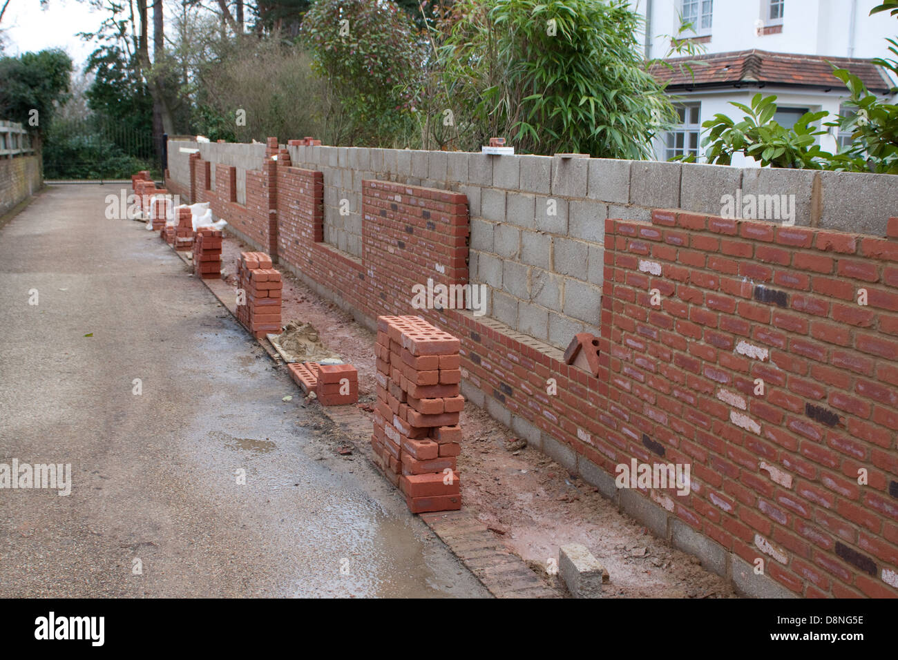 Build the wall hi-res stock photography and images - Alamy