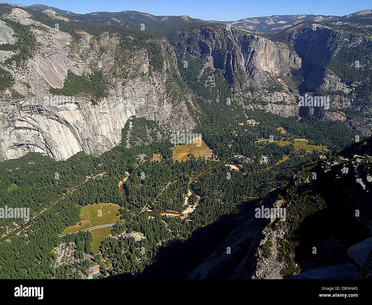 View waterfalls from glacier point hi-res stock photography and images ...