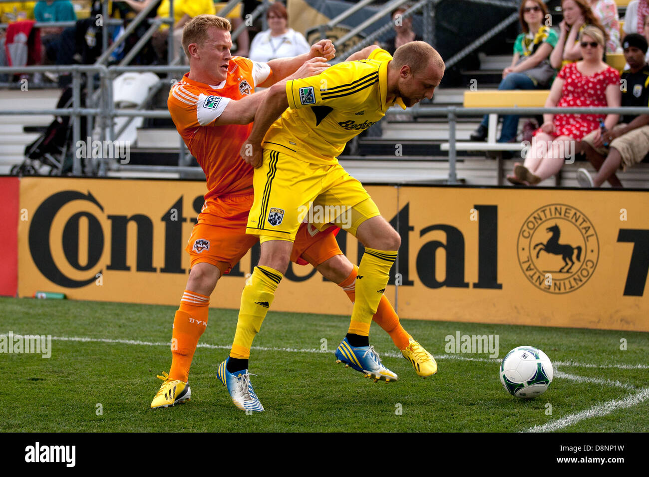 Columbus, OH, USA. 1st June, 2013. Houston Dynamo Andrew Driver (20 ...