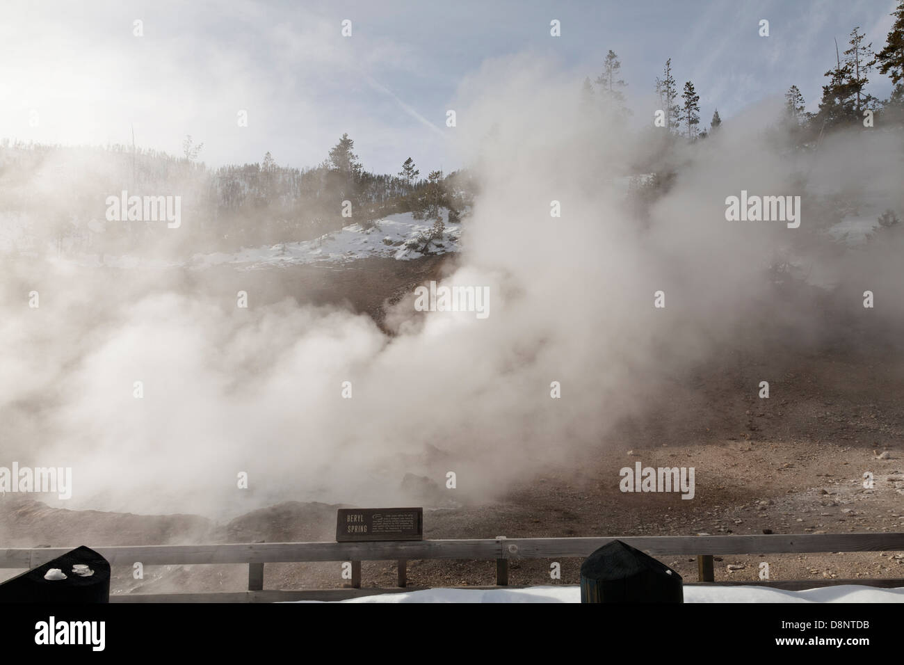 Beryl spring yellowstone hi-res stock photography and images - Alamy