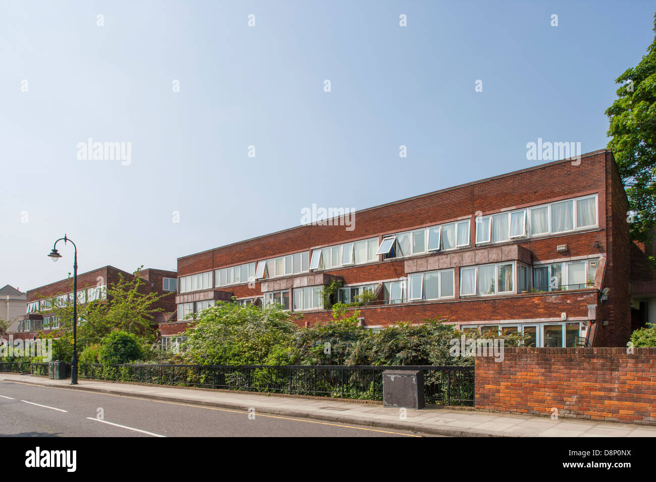 Silsoe House Park Village East London NW1 Stock Photo - Alamy