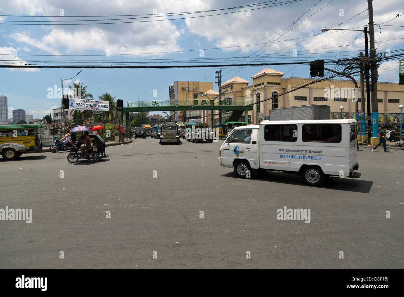 Street View in Manila, Philippines Stock Photo - Alamy