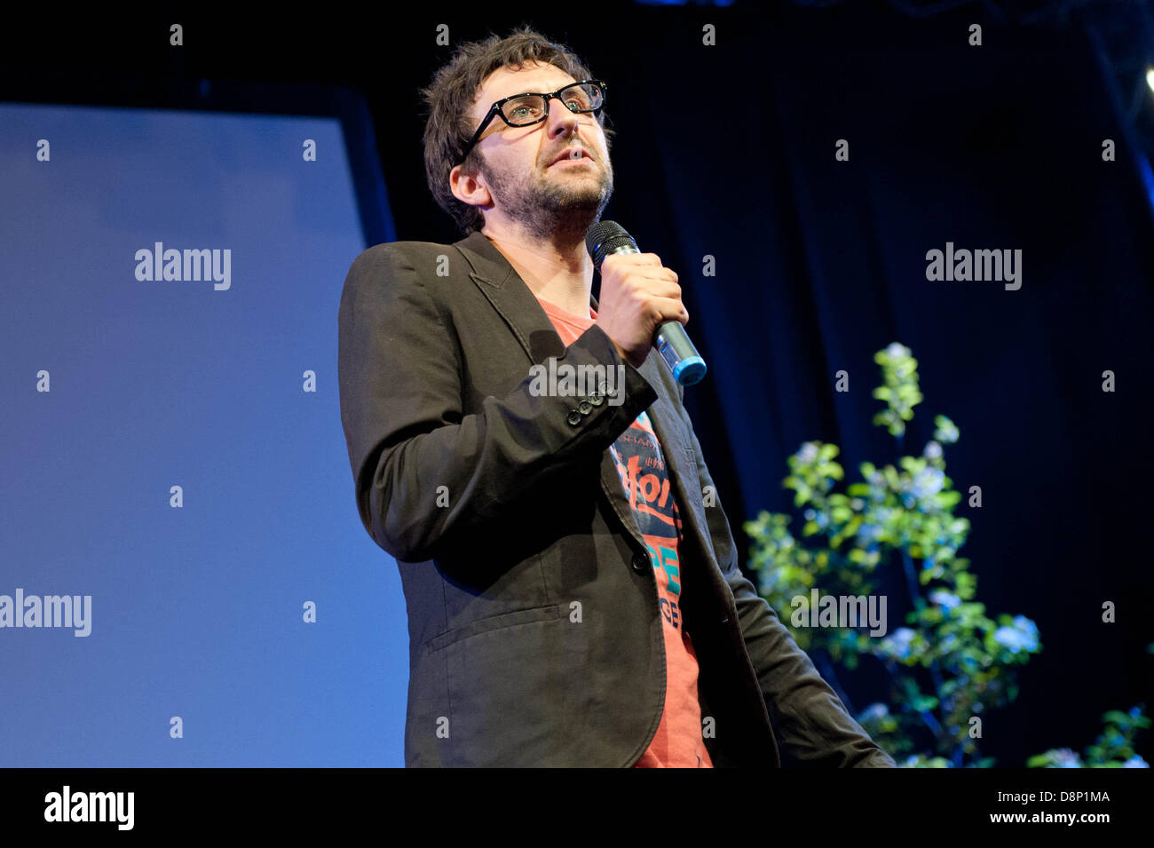 Comedian mark watson performs hi-res stock photography and images - Alamy