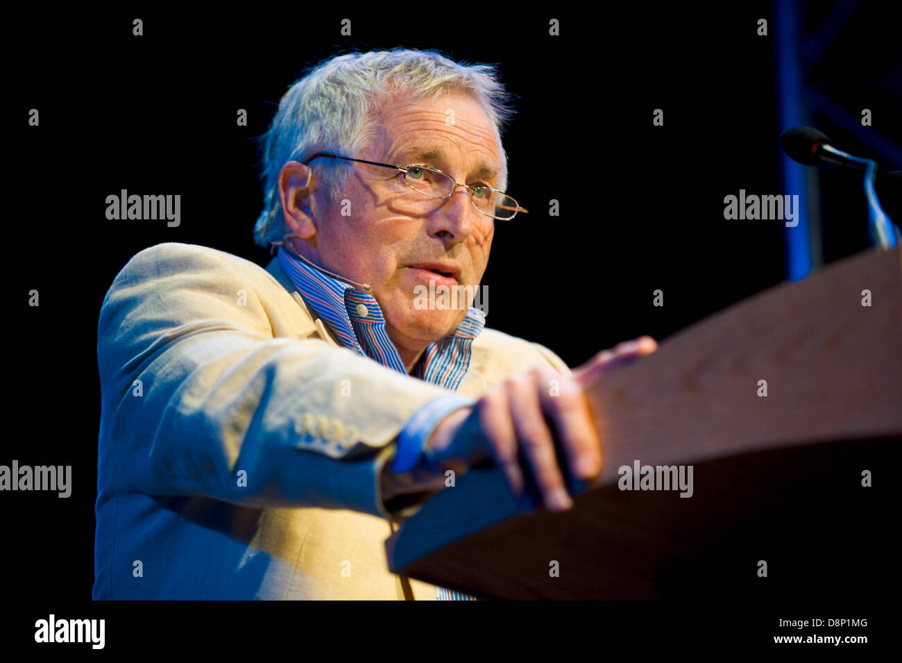 Jonathan Dimbleby speaking about WWII on stage at Hay Festival 2013 Hay ...