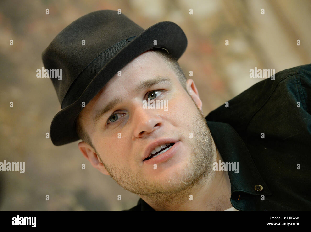 Rust, Germany. 1st June, 2013British singer Olly Murs poses for a photo ...