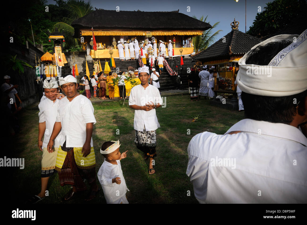 Hindu rituals on the Indonesian island of Bali Stock Photo - Alamy