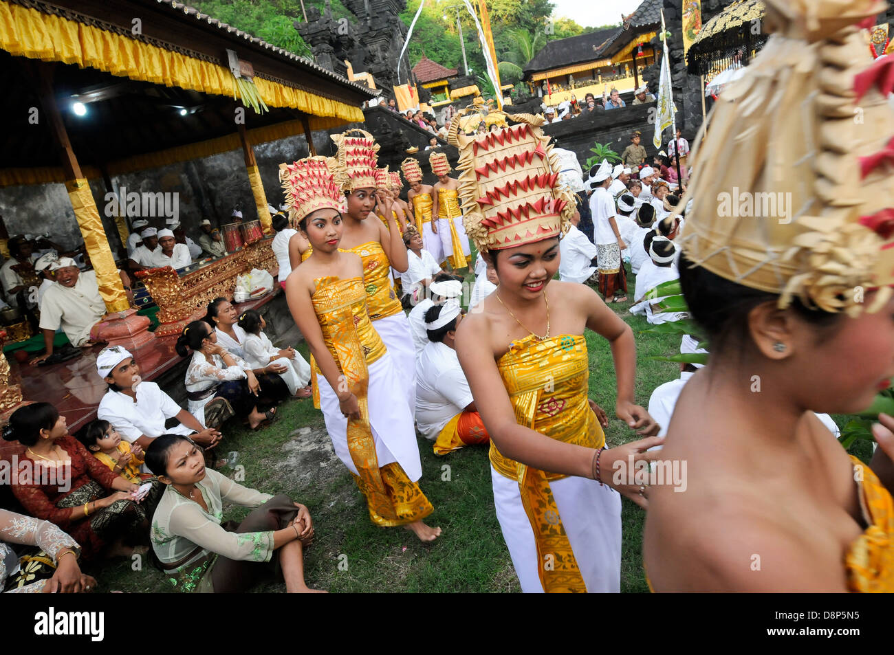 Hindu rituals on the Indonesian island of Bali Stock Photo - Alamy
