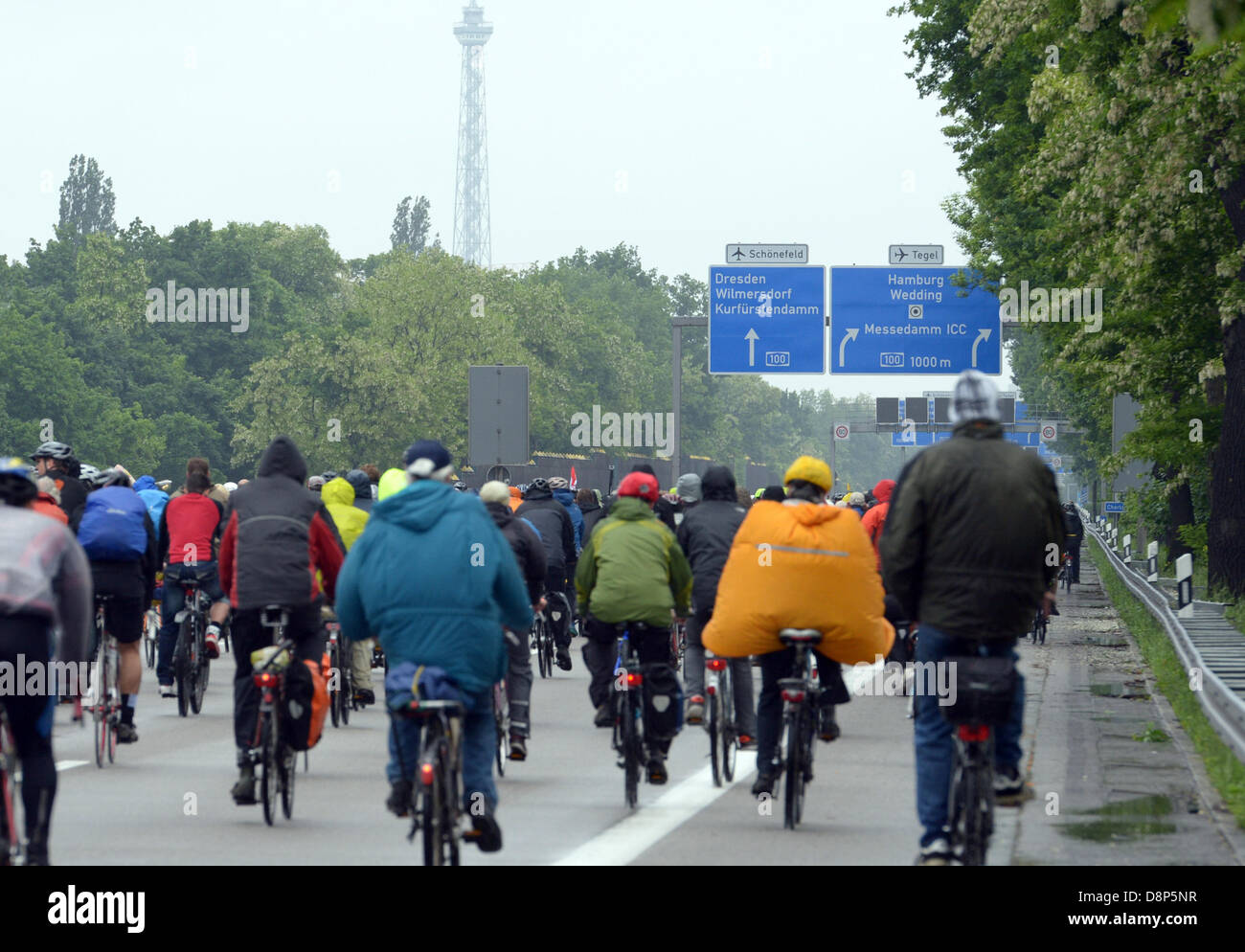 Thousands of bicycle riders take part in the ADAC bicycle rally in ...