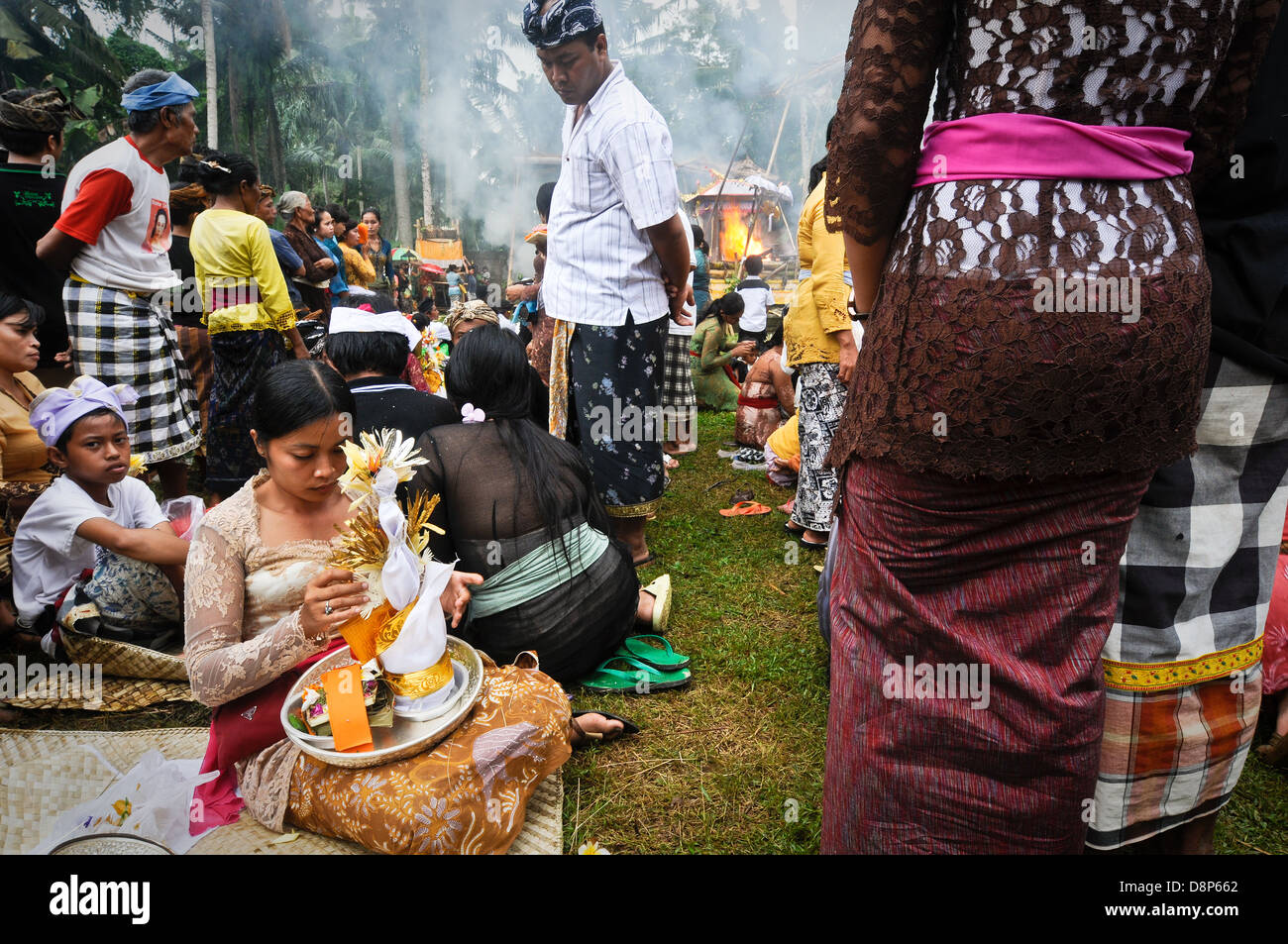 Hindu rituals on the Indonesian island of Bali Stock Photo - Alamy