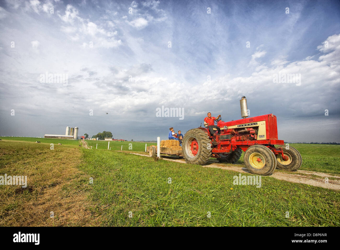 ohio farm rural sky clouds fields landscape Stock Photo - Alamy