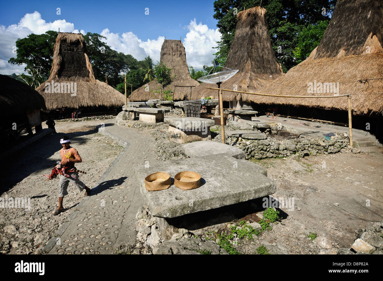 Sumba traditional architecture hi-res stock photography and images - Alamy