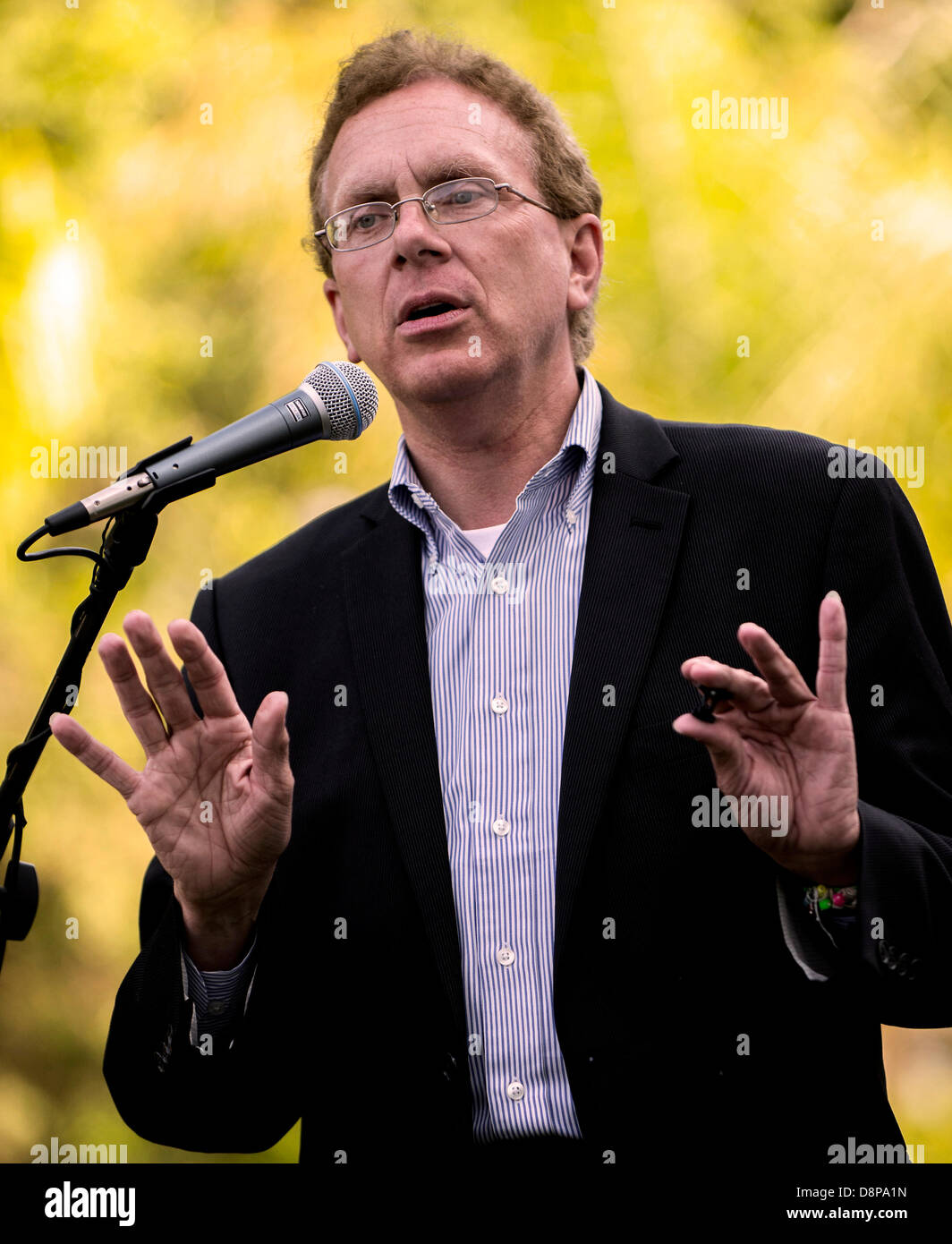 Beverly Hills, California, USA. 1st June, 2013. Journalist and author ...
