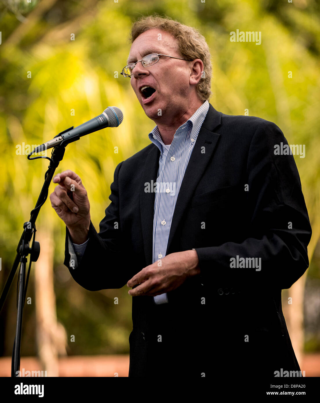 Beverly Hills, California, USA. 1st June, 2013. Journalist and author ...