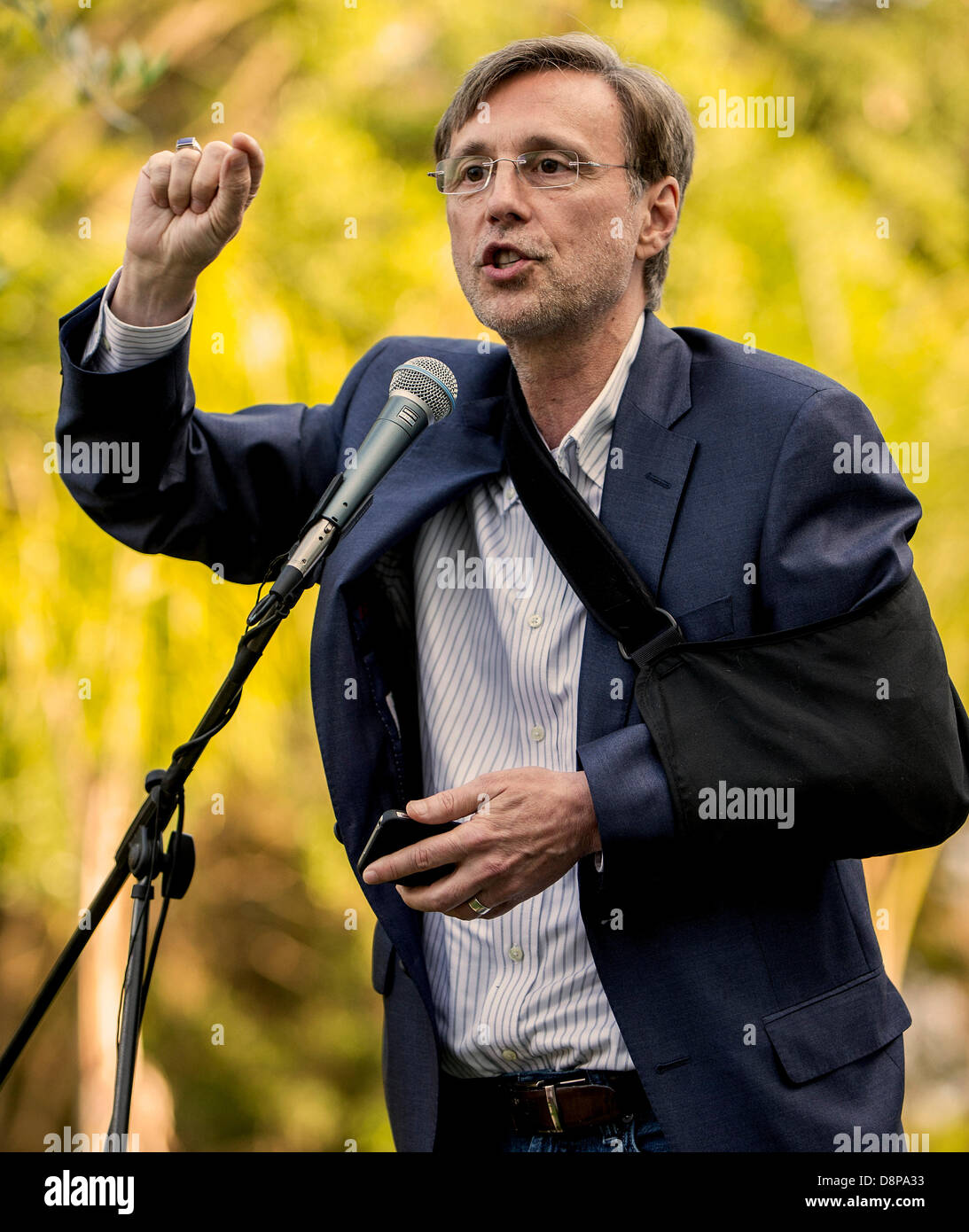 Thom hartmann hi-res stock photography and images - Alamy