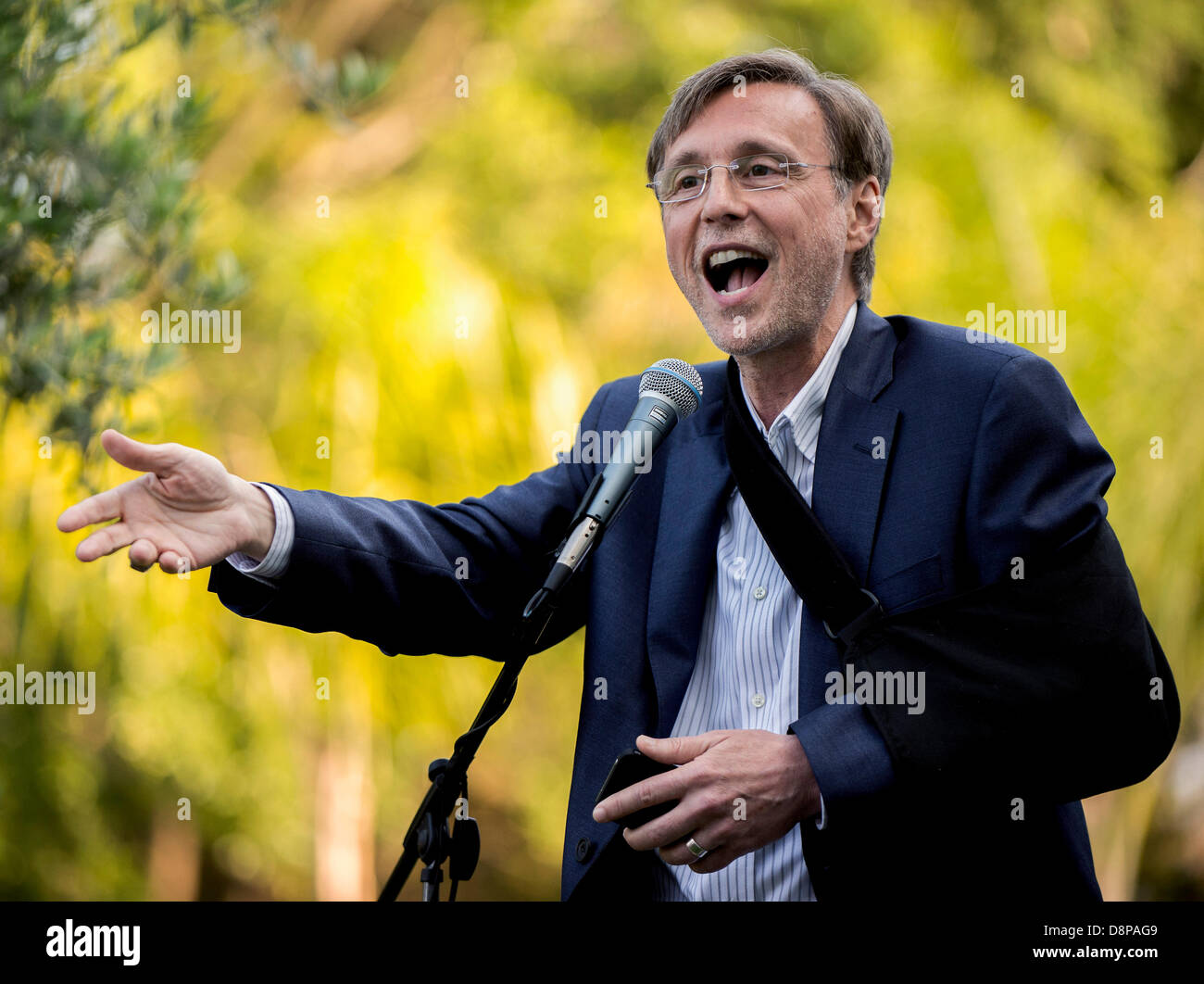 Thom hartmann hi-res stock photography and images - Alamy