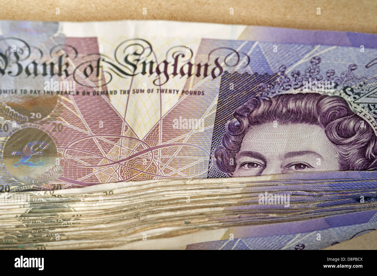 Twenty Pound Notes 1 000 Pounds In Brown Envelope Stock Photo Alamy twenty-pound-notes-1-000-pounds-in-brown-envelope-stock-photo-alamy