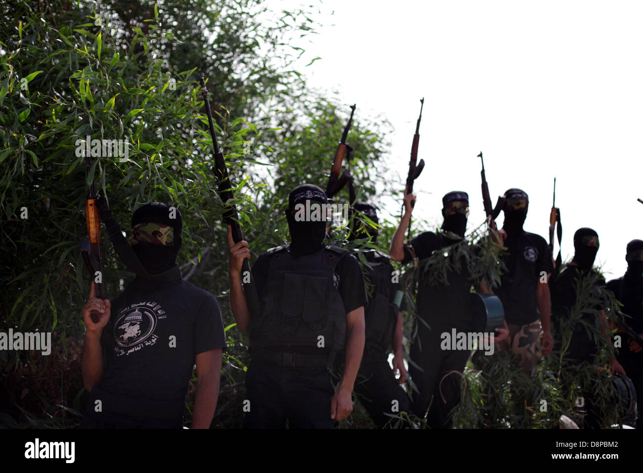 Khan Younis, Gaza Strip, Palestinian Territory. 2nd June, 2013. Members ...