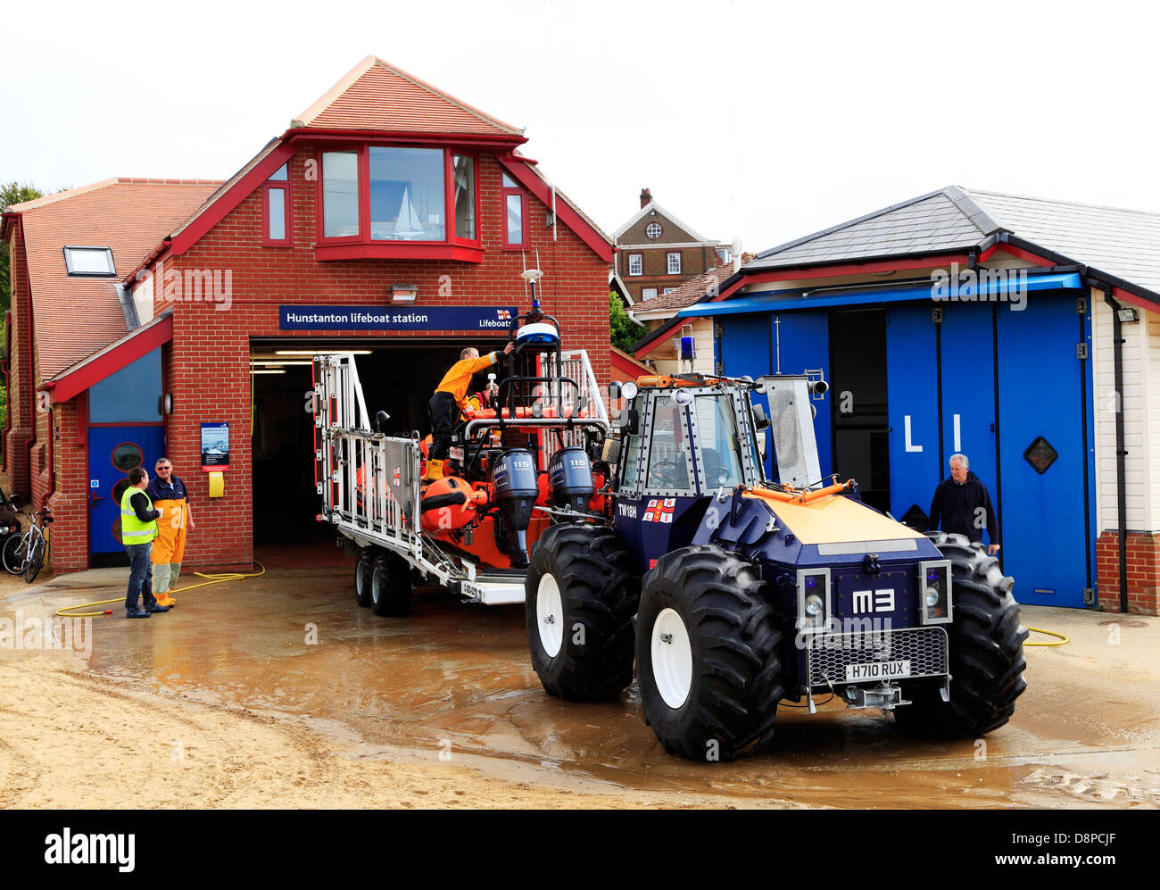 Hunstanton Lifeboat Station, Norfolk, England, UK RNLI, R N L I ...