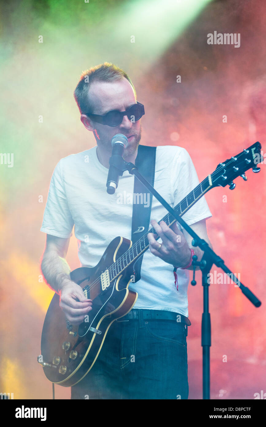 Moscow, Russia. 1st June, 2013. Al Doyle (Hot Chip) playing on Moscow ...