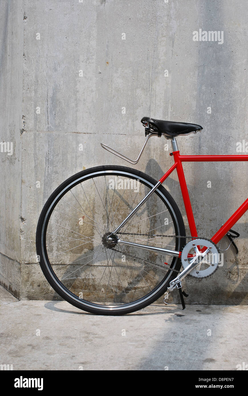 Single speed bicycle wheel hi-res stock photography and images - Alamy