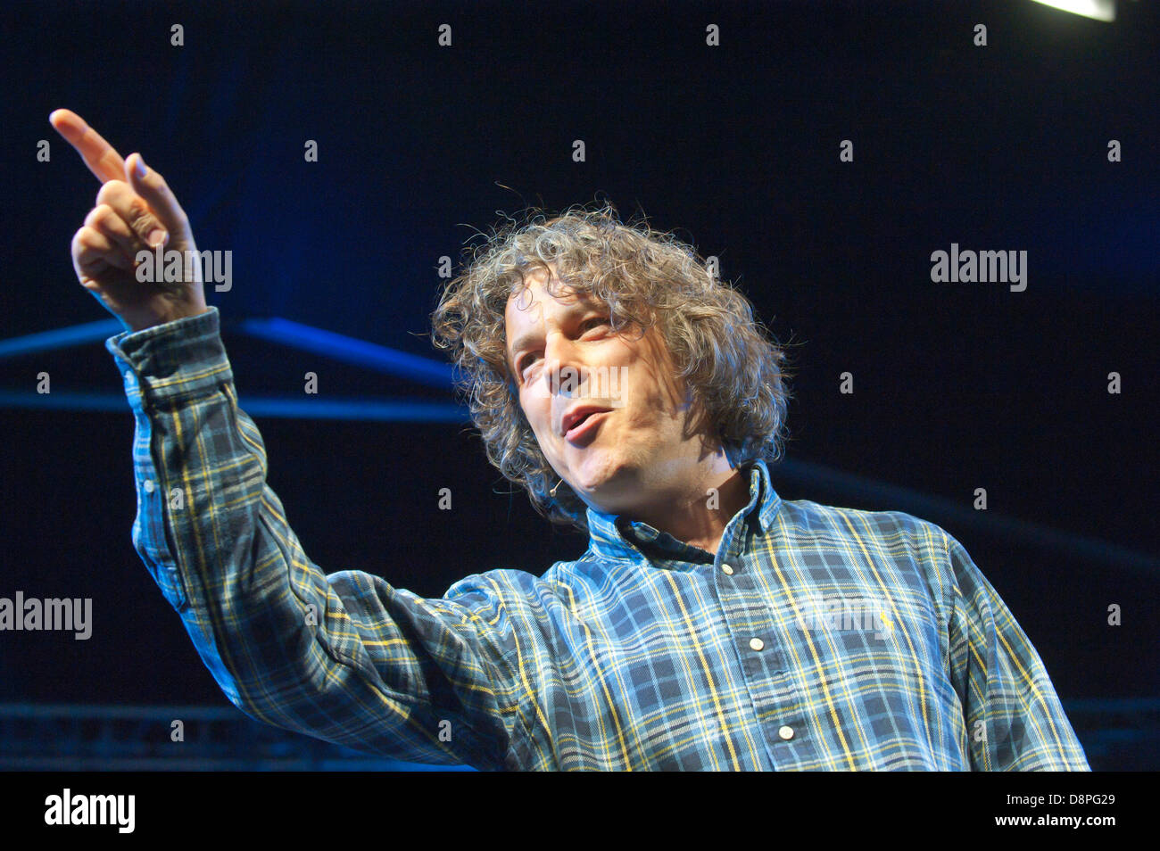 Alan davies hi-res stock photography and images - Alamy