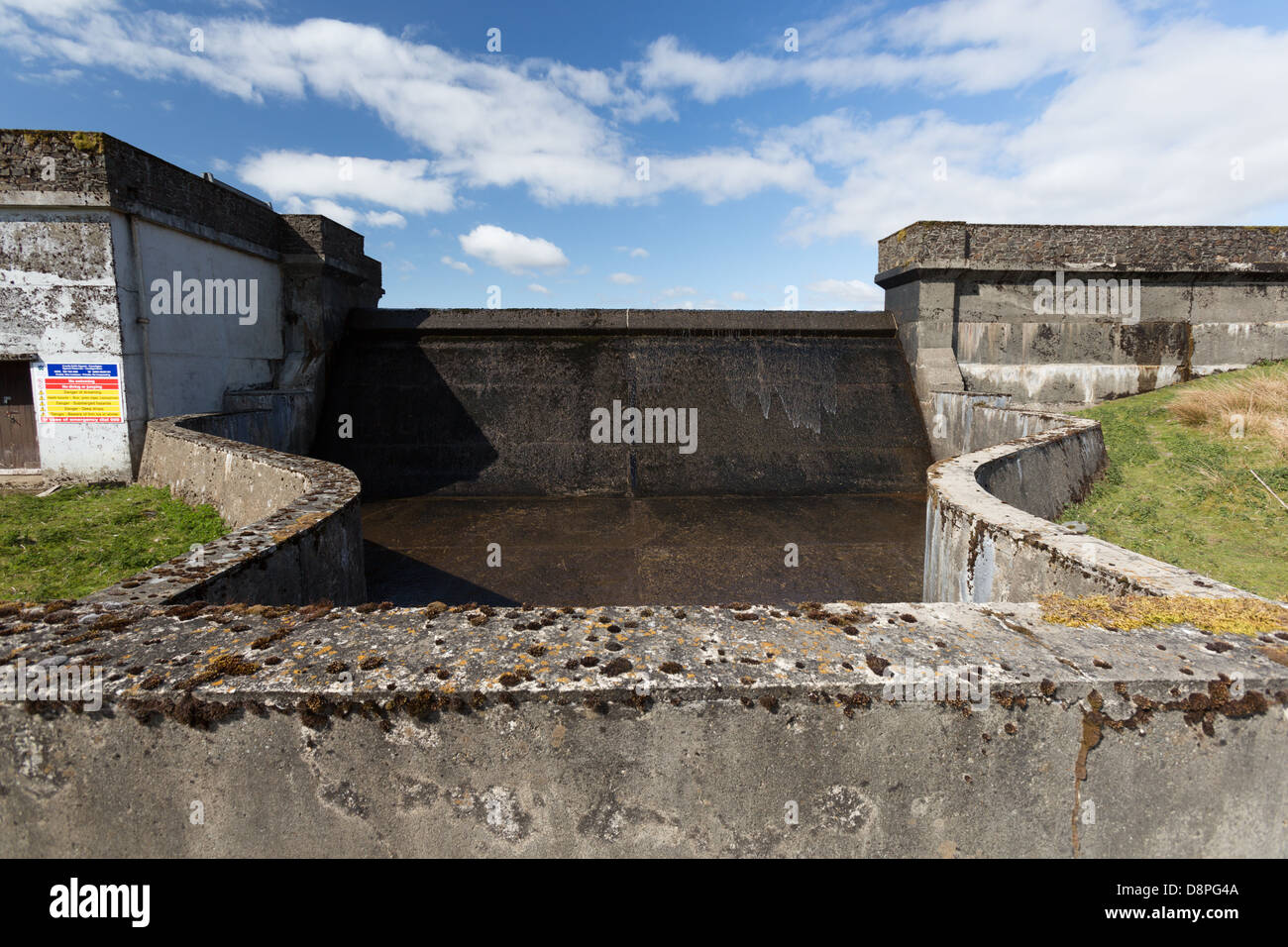 Cronfa Egnant, Llynnoedd Teifi - Egnant reservoir dam at Teifi Pools ...