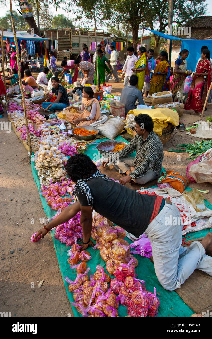 India market scene hi-res stock photography and images - Alamy