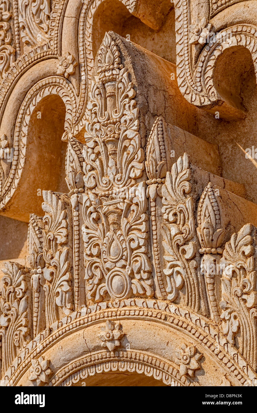 Bagan stucco detail hi-res stock photography and images - Alamy