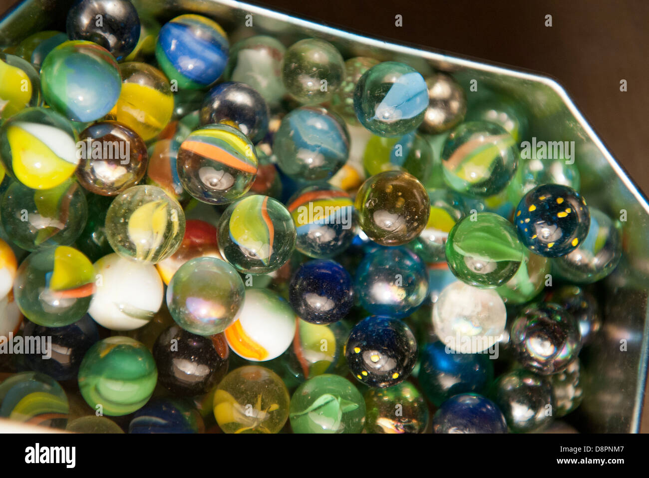 Marbles images hi-res stock photography and images - Alamy