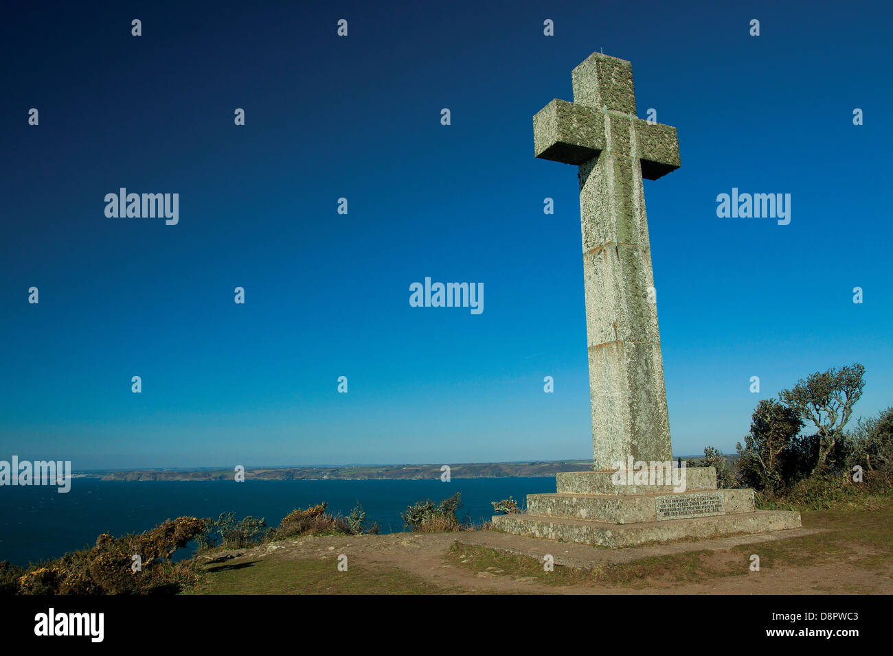 Navigational Cross on Dodman Point, the highest point of the Roseland ...