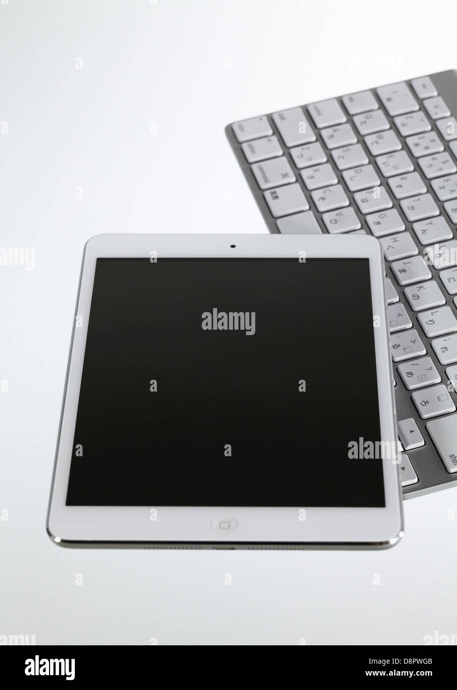 Tablet PC and a wireless keyboards Stock Photo - Alamy