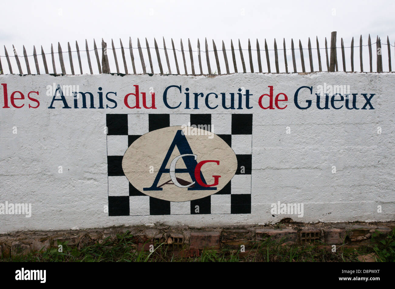 Les Amis du Circuit de Gueux are restoring & preserving the Reims-Gueux ...