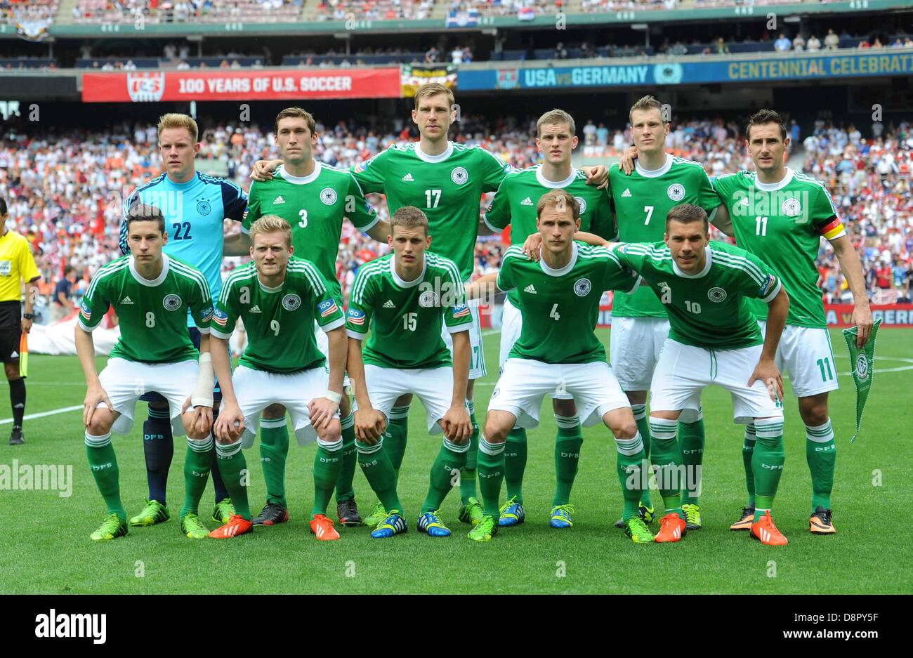 Starting lineup hi-res stock photography and images - Alamy