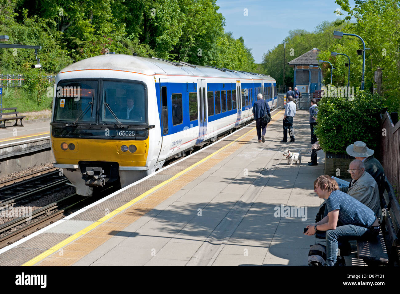 Chiltern railways train hi-res stock photography and images - Alamy