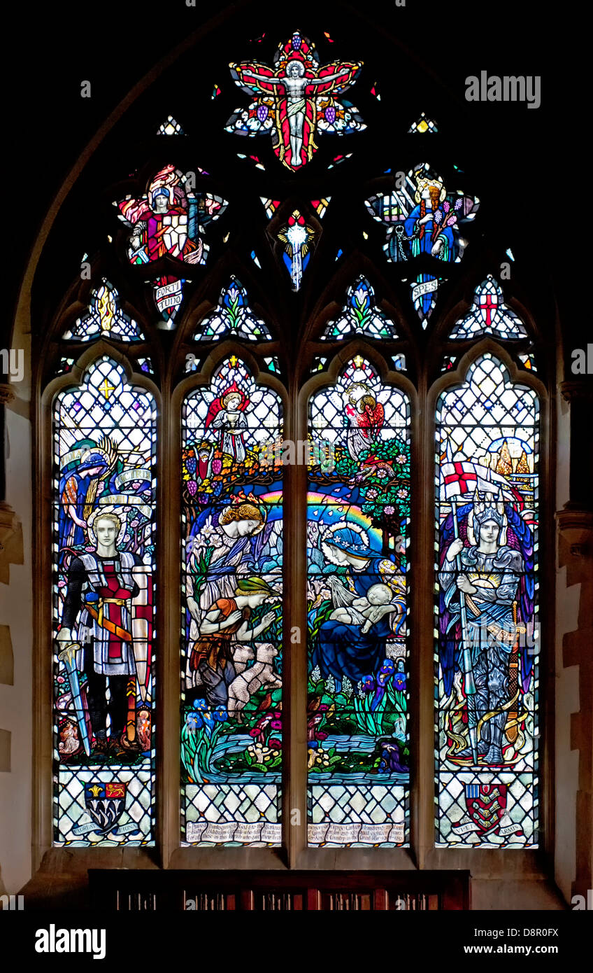 The East window at St James the Less church in Pangbourne, Berkshire ...